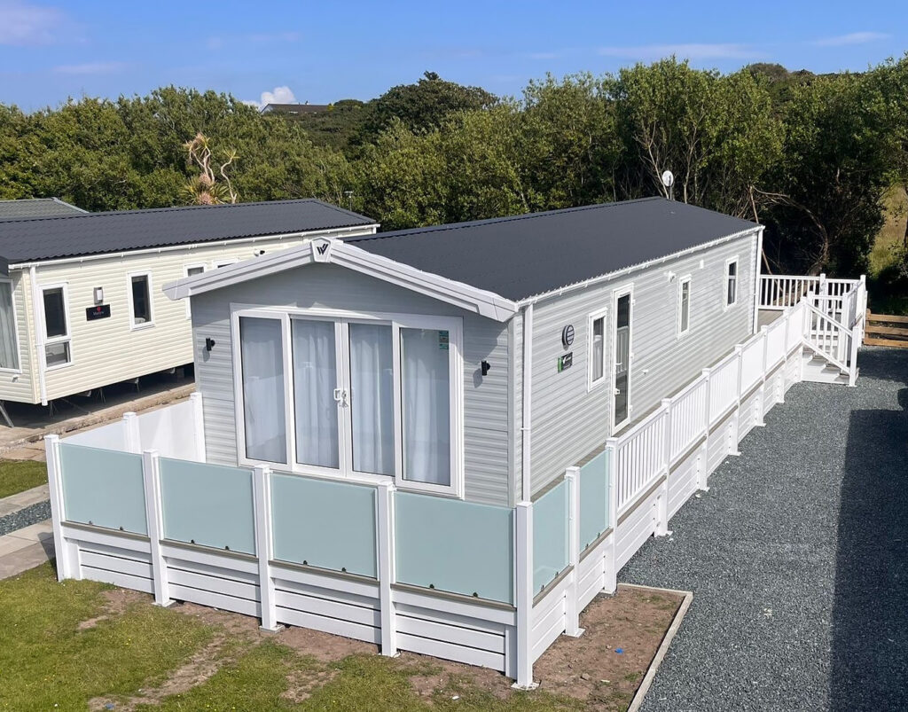 UPVC Decking - Deck Brokers